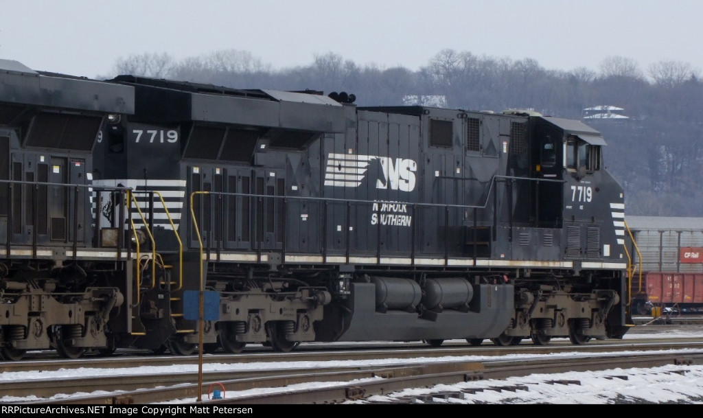 NS 7719